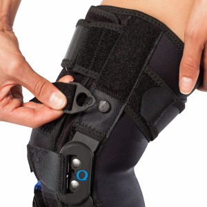 Q Lok Dynamic Patella Traction Brace - Front Closure - Bracing Solutions